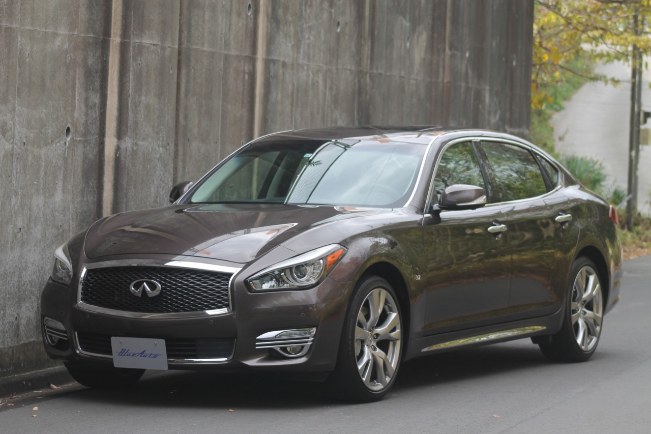 最新入庫情報 インフィニティQ70L | ブルーオート